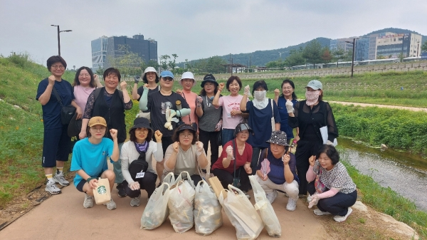 연성동 주민자치회, ‘장현천 치유 워킹’ 사업 성황리에 마쳐